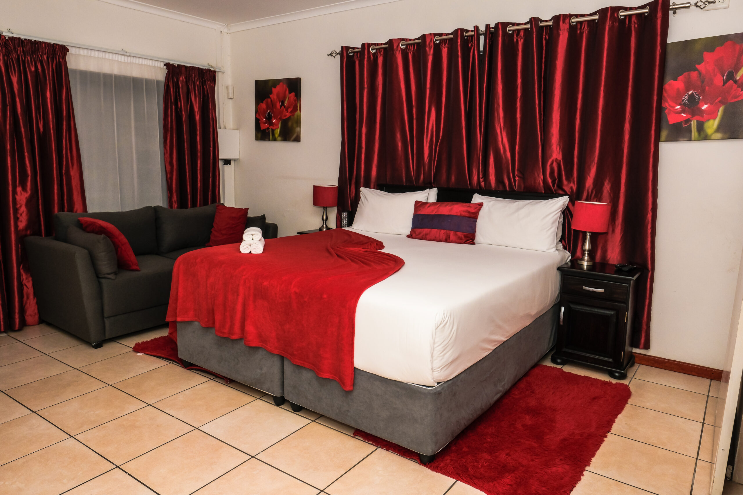 Red Roses - Buffalo View Lodge